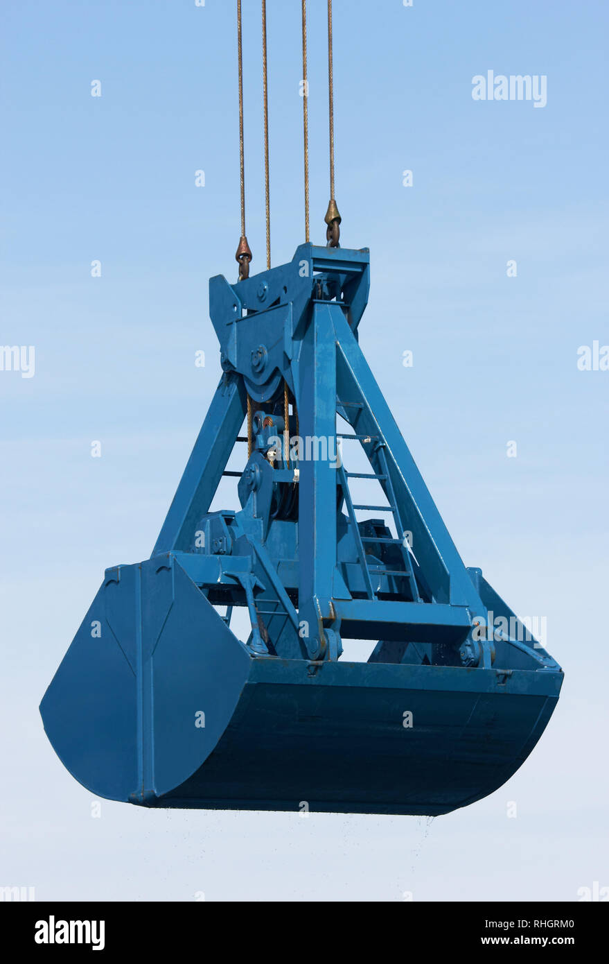 Dipper shovel hi-res stock photography and images - Alamy