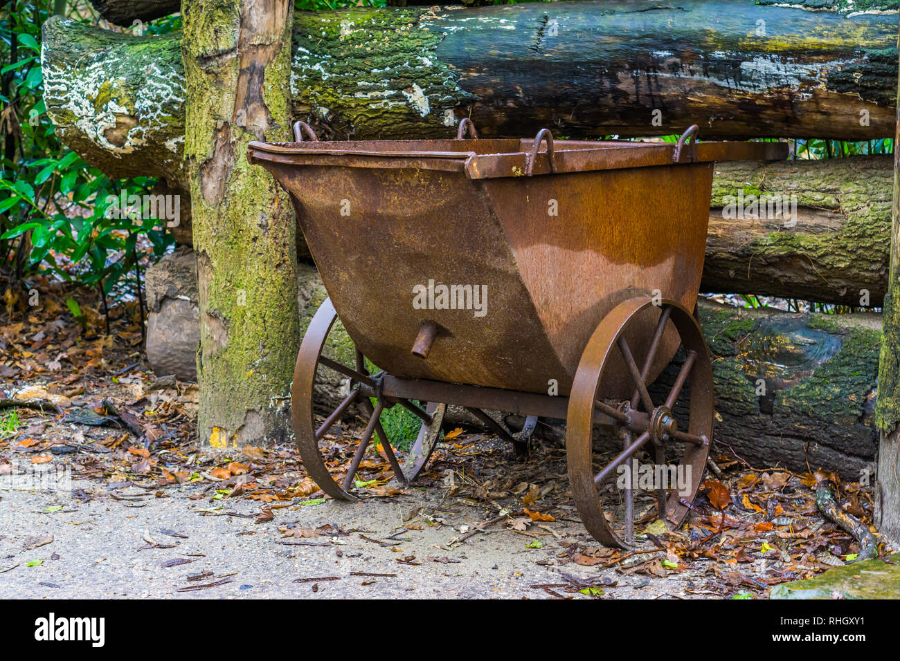 Miners cart hi-res stock photography and images - Alamy
