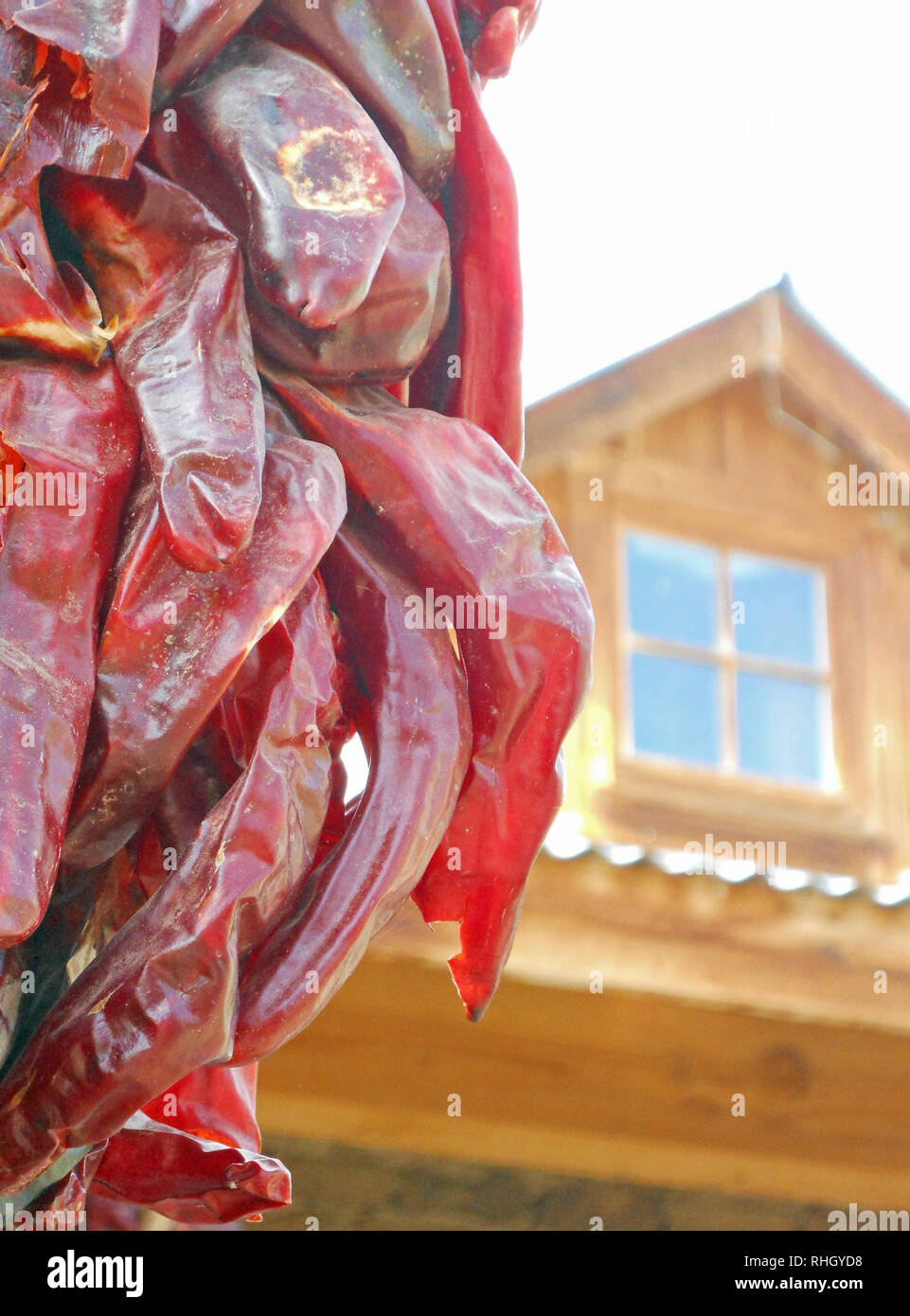 Chilli string hi-res stock photography and images - Alamy