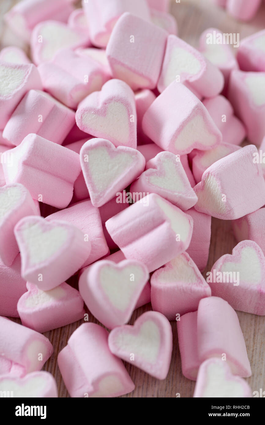 Marshmallow heart shape hi-res stock photography and images - Alamy