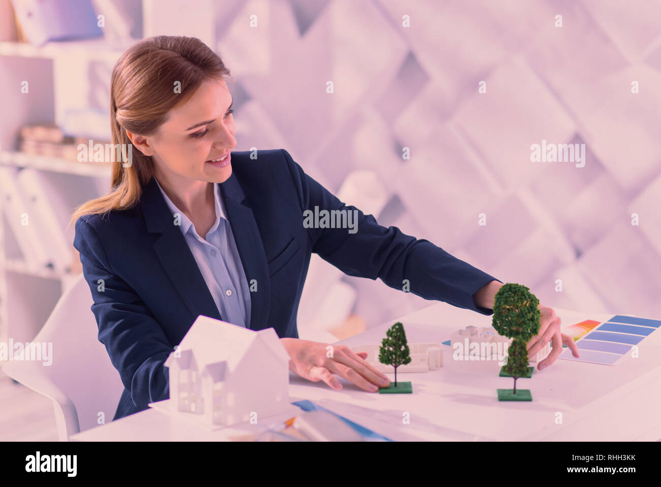 Female engineer models hi-res stock photography and images - Alamy