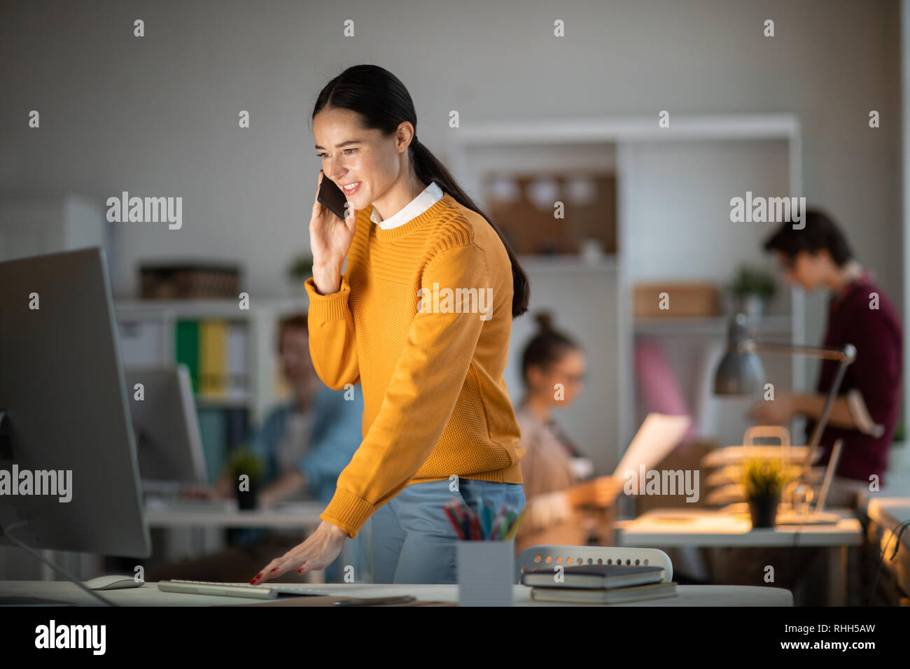 Busy office worker hi-res stock photography and images - Alamy