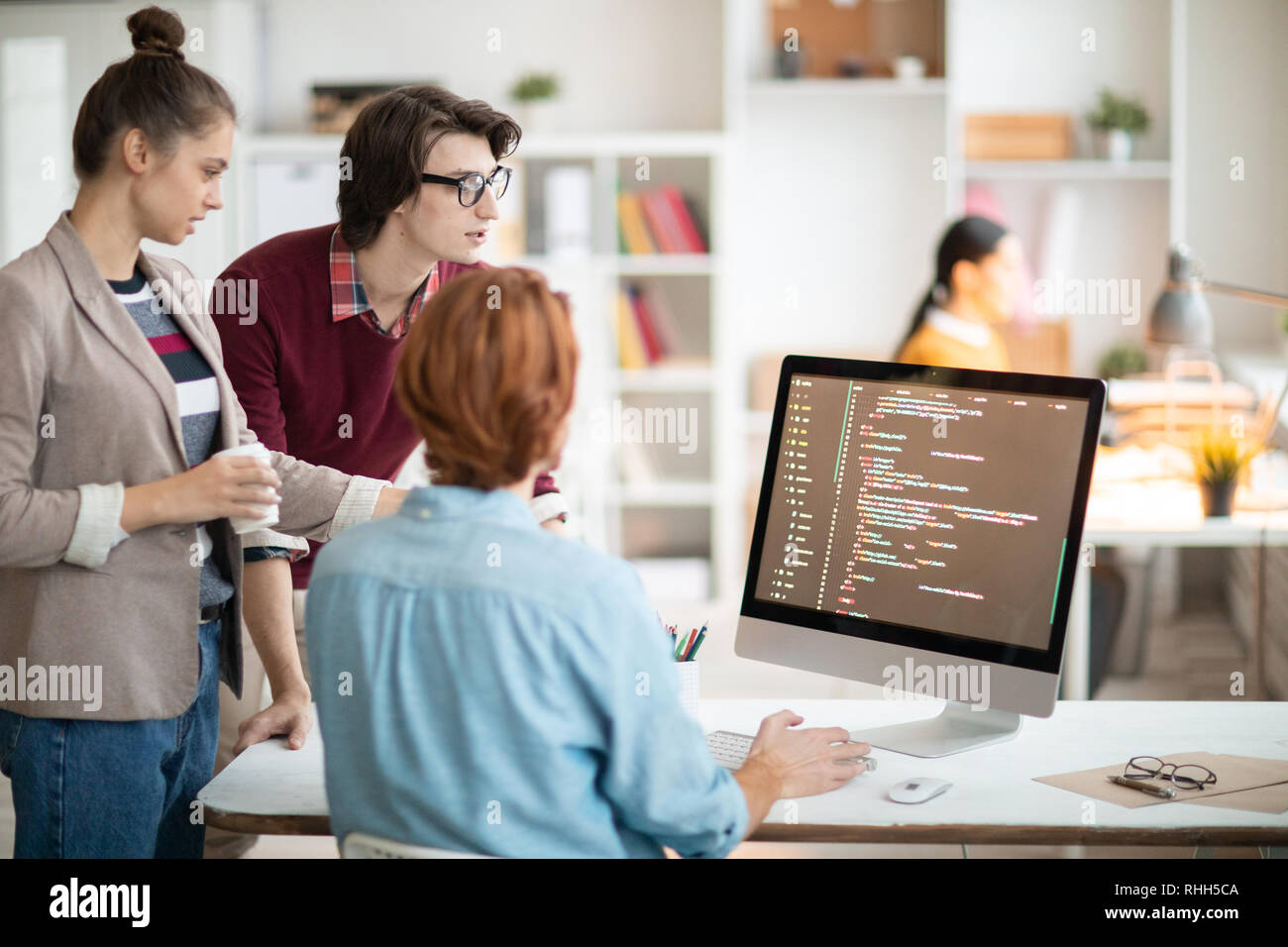 Programmers hi-res stock photography and images - Alamy Programmers hi-res stock photography and images - Alamy