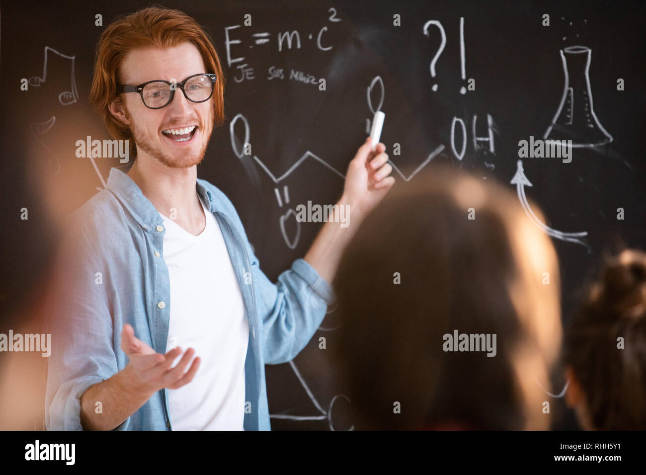 Explaining lesson hi-res stock photography and images - Alamy