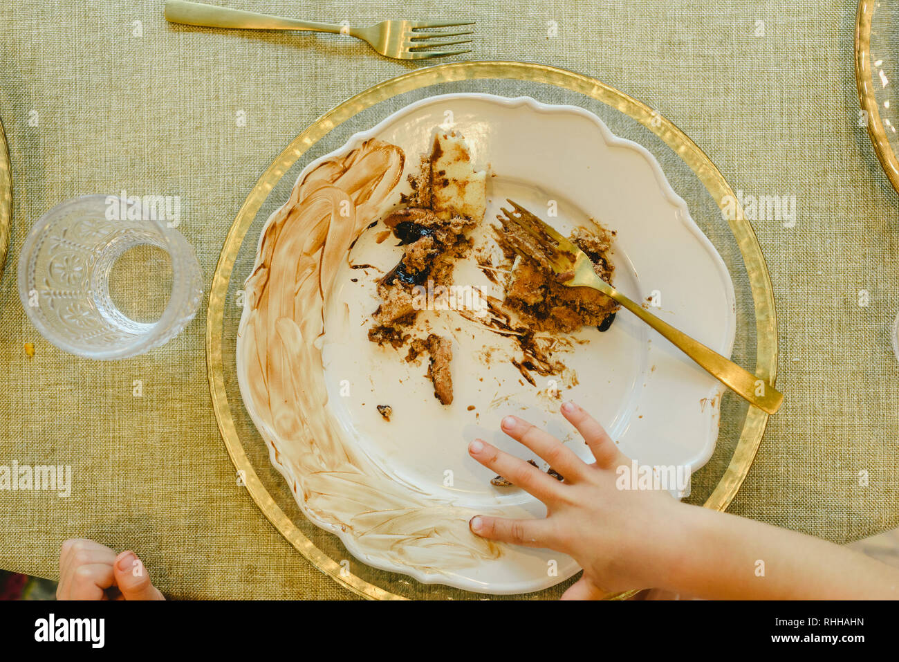 Child finish eating plate hi-res stock photography and images - Alamy