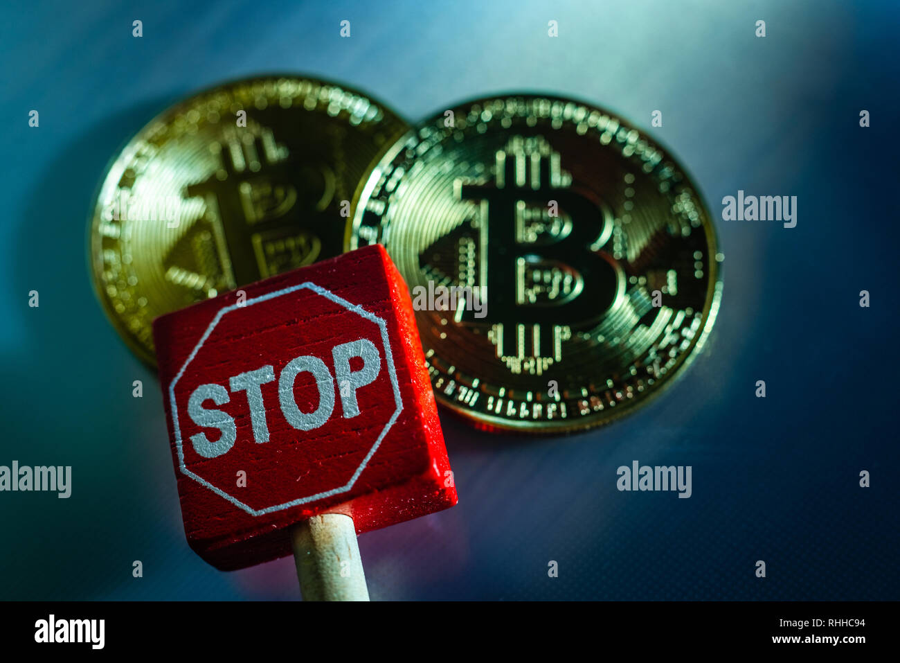 Cryptocurrency problems hi-res stock photography and images - Alamy