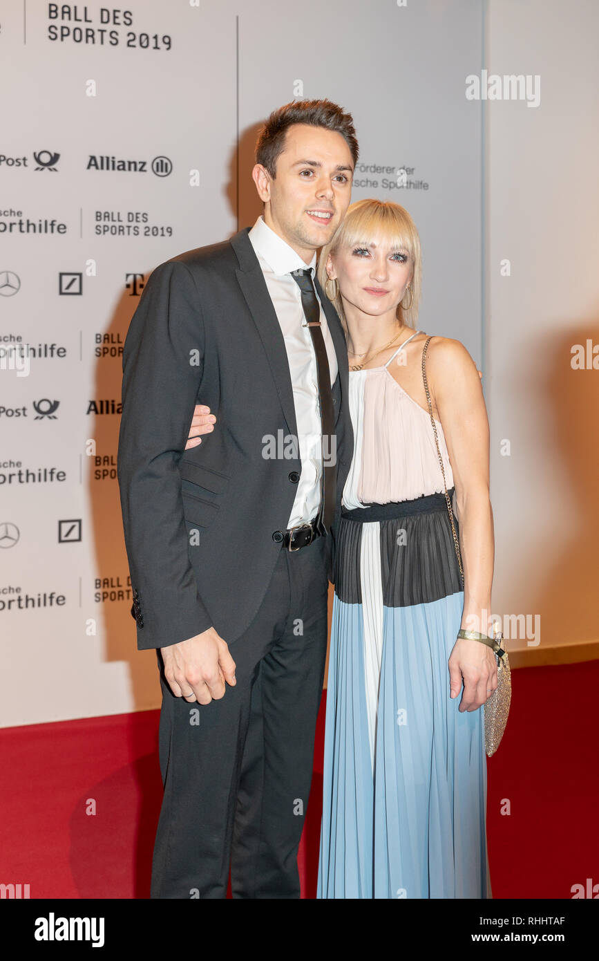 Liam cross hi-res stock photography and images - Alamy