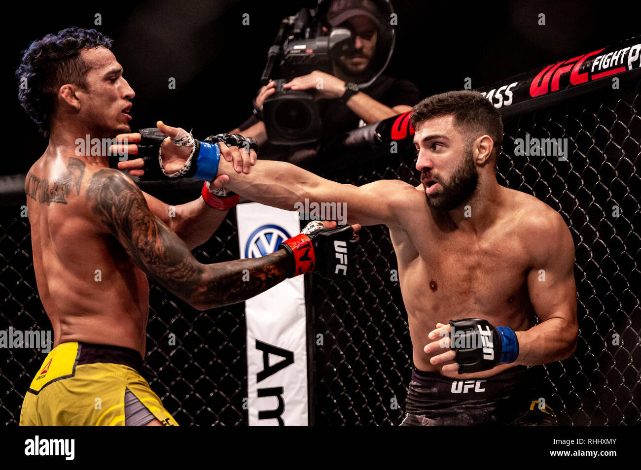 Oliveira faces David Teymur in the UFC Fortaleza main card held at Gin ...