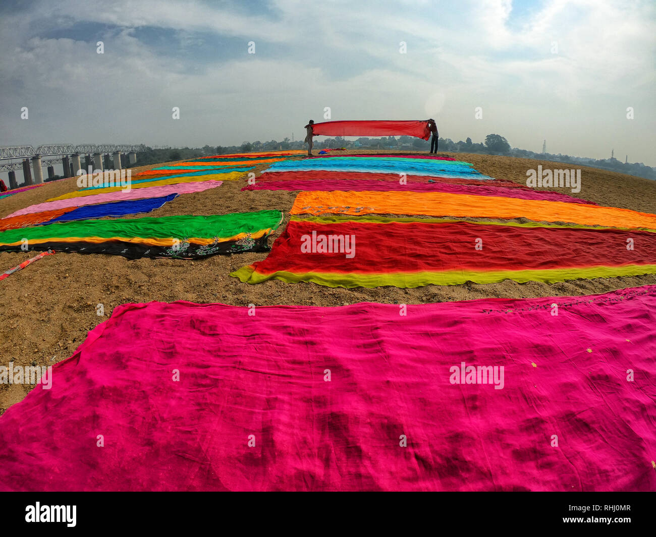 Dhobis washing river india hi-res stock photography and images - Alamy