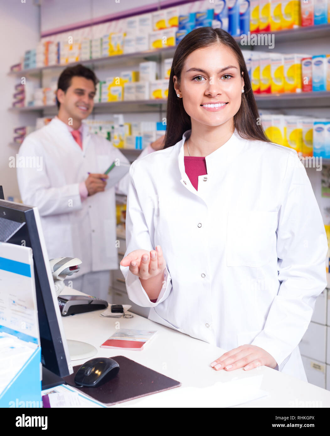 Professional pharmacist hi-res stock photography and images - Alamy