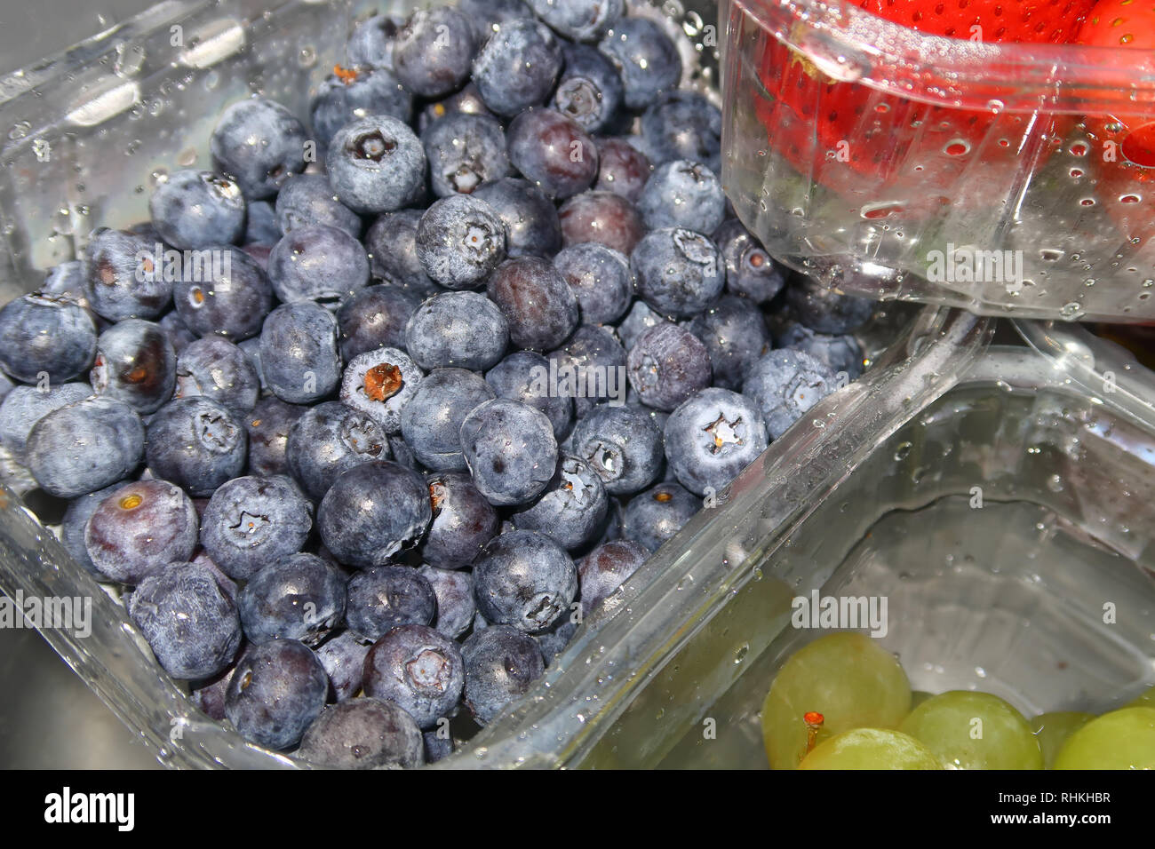 Punnet blueberries hi-res stock photography and images - Alamy