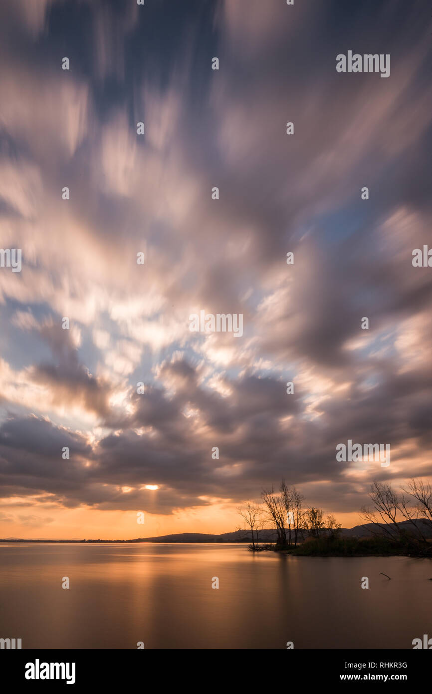 Long clouds hi-res stock photography and images - Alamy