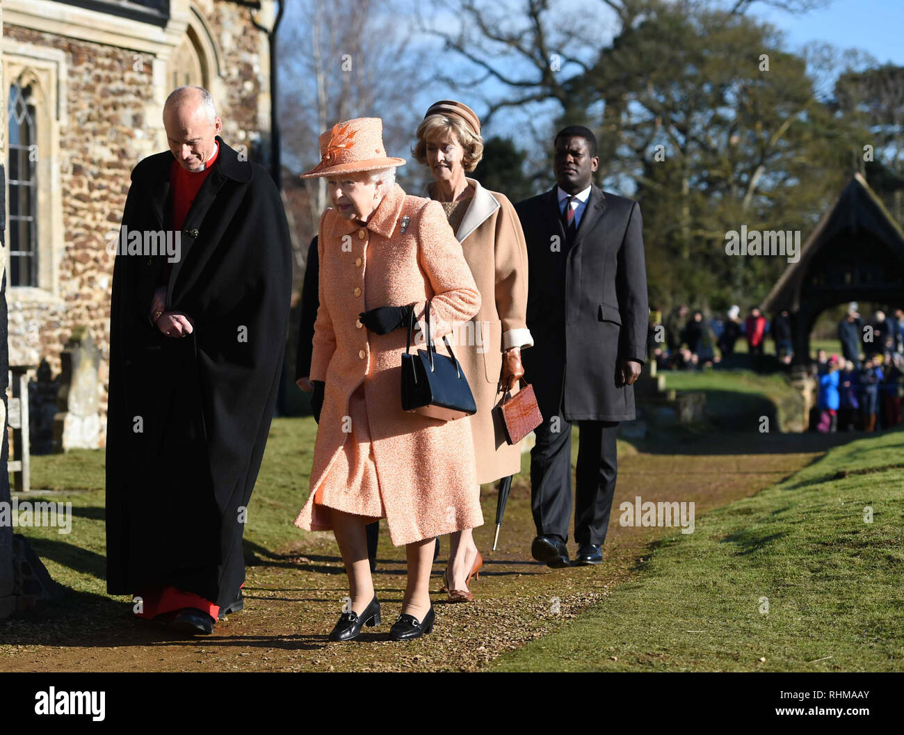 Queen elizabeth ii arrives at st peter st paul church hi-res stock ...