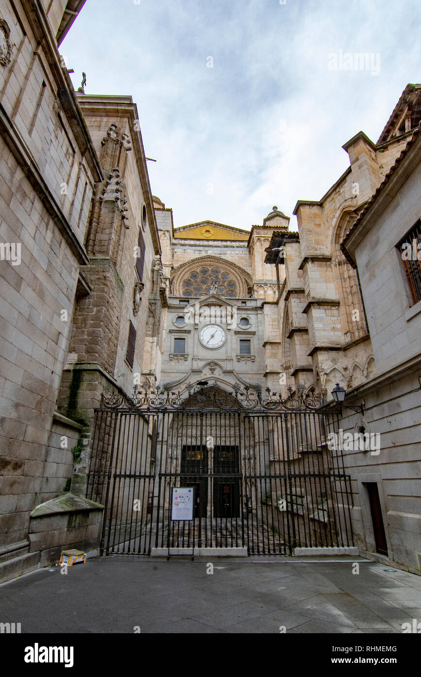 Puerta de reloj hi-res stock photography and images - Alamy