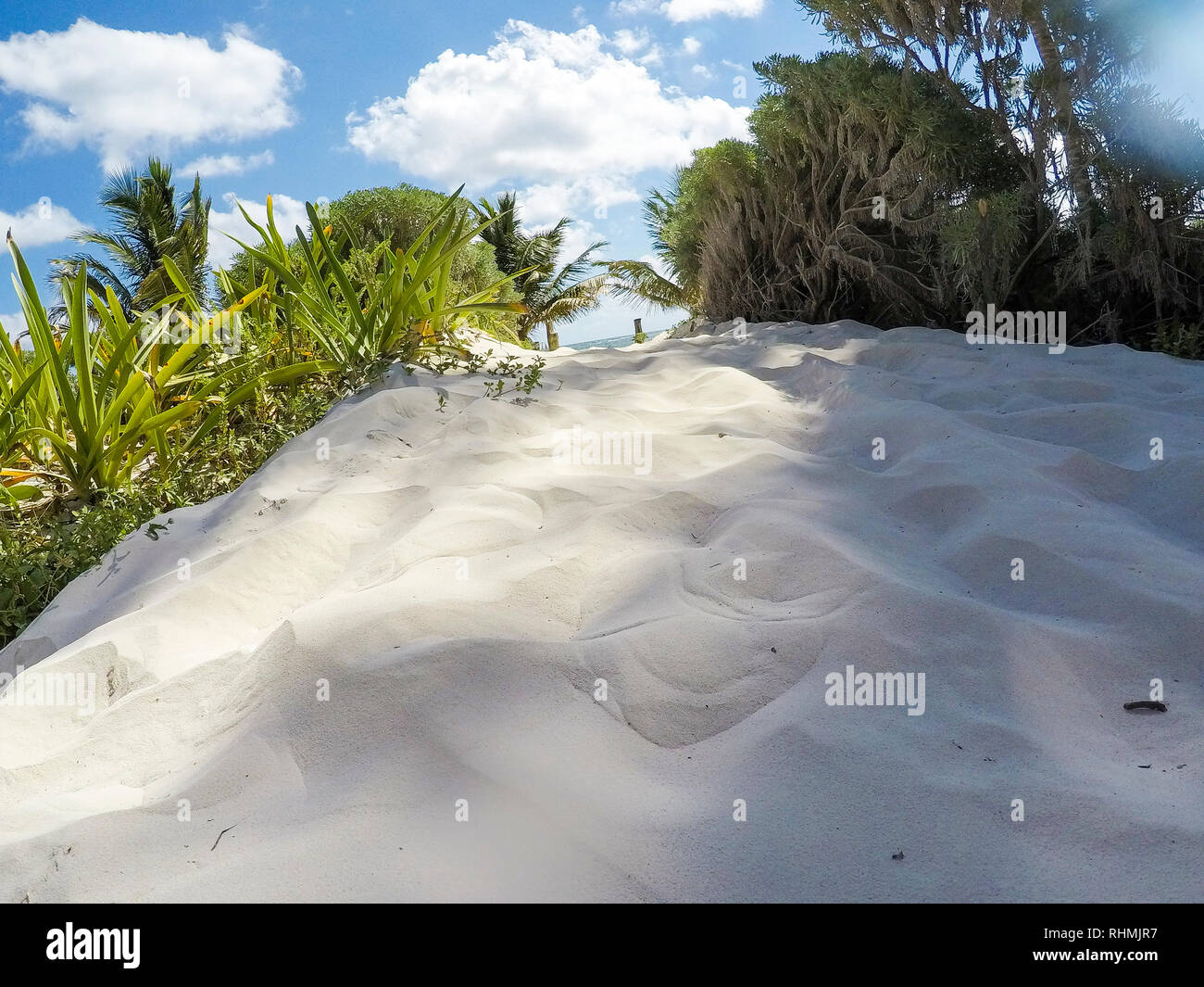 Landscape shot with an action cam on an amazing mexican beach with ...