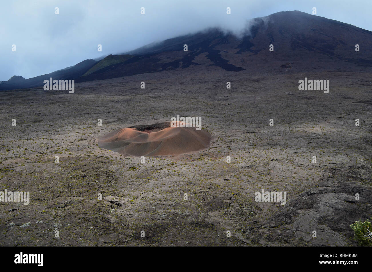 Formica Leo, a small secondary cone within the vast caldera of Piton de ...