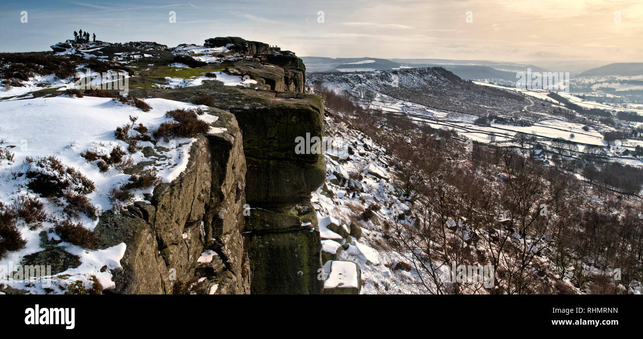 Glossop winter hi-res stock photography and images - Alamy