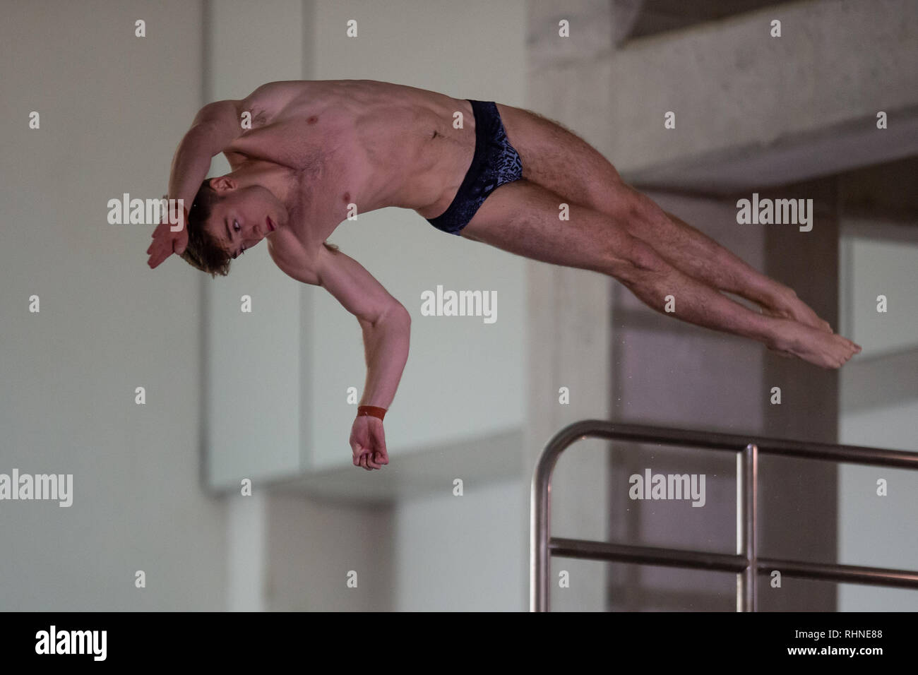 Matty lee dive hi-res stock photography and images - Alamy