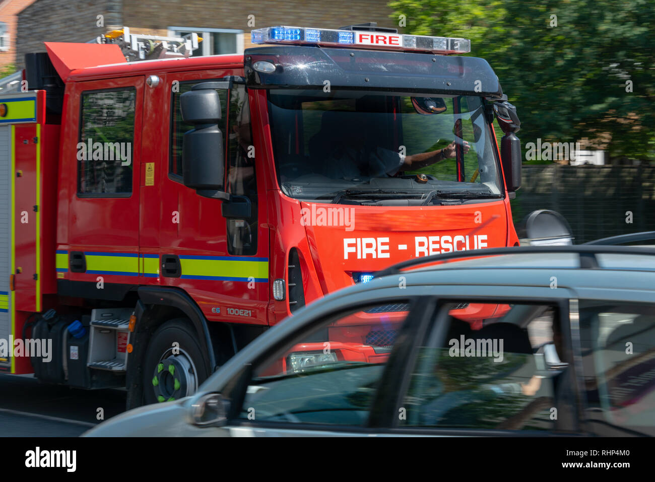 Fire engine uk siren hi-res stock photography and images - Alamy