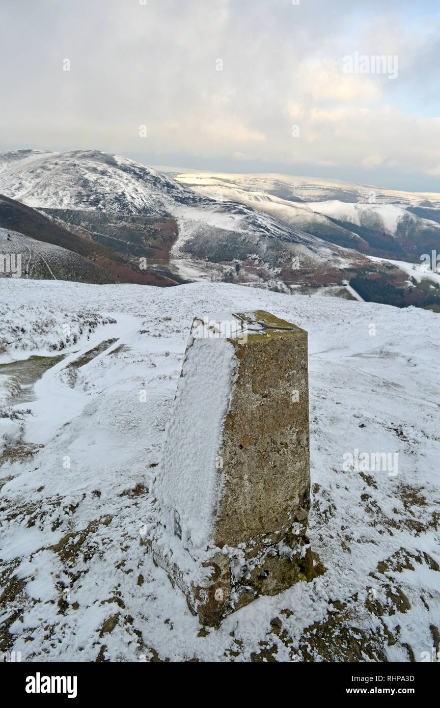 Llantysilio mountains hi-res stock photography and images - Alamy