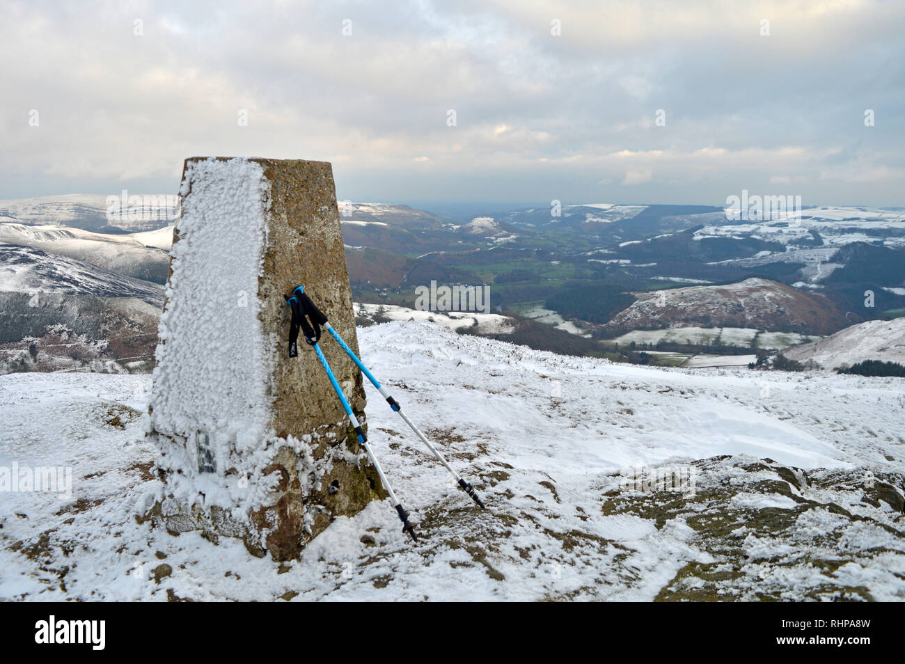 Llantysilio mountains hi-res stock photography and images - Alamy