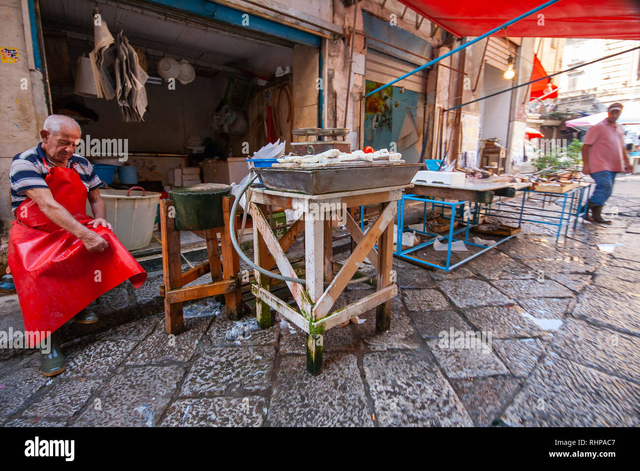 Medieval fish market hi-res stock photography and images - Alamy