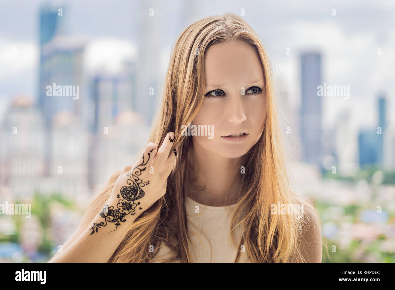 Arab sari hi-res stock photography and images - Alamy