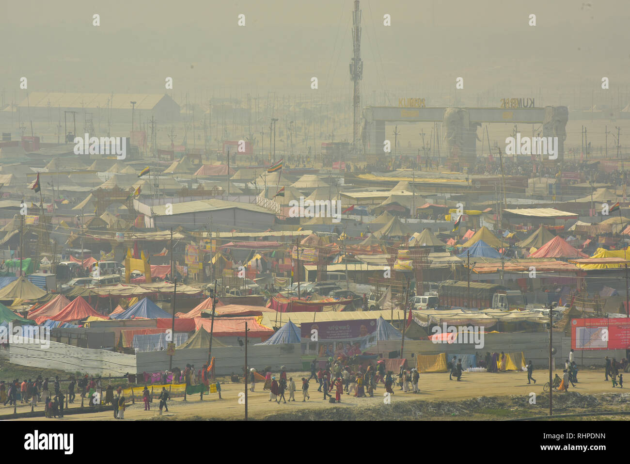 Crore people hi-res stock photography and images - Alamy