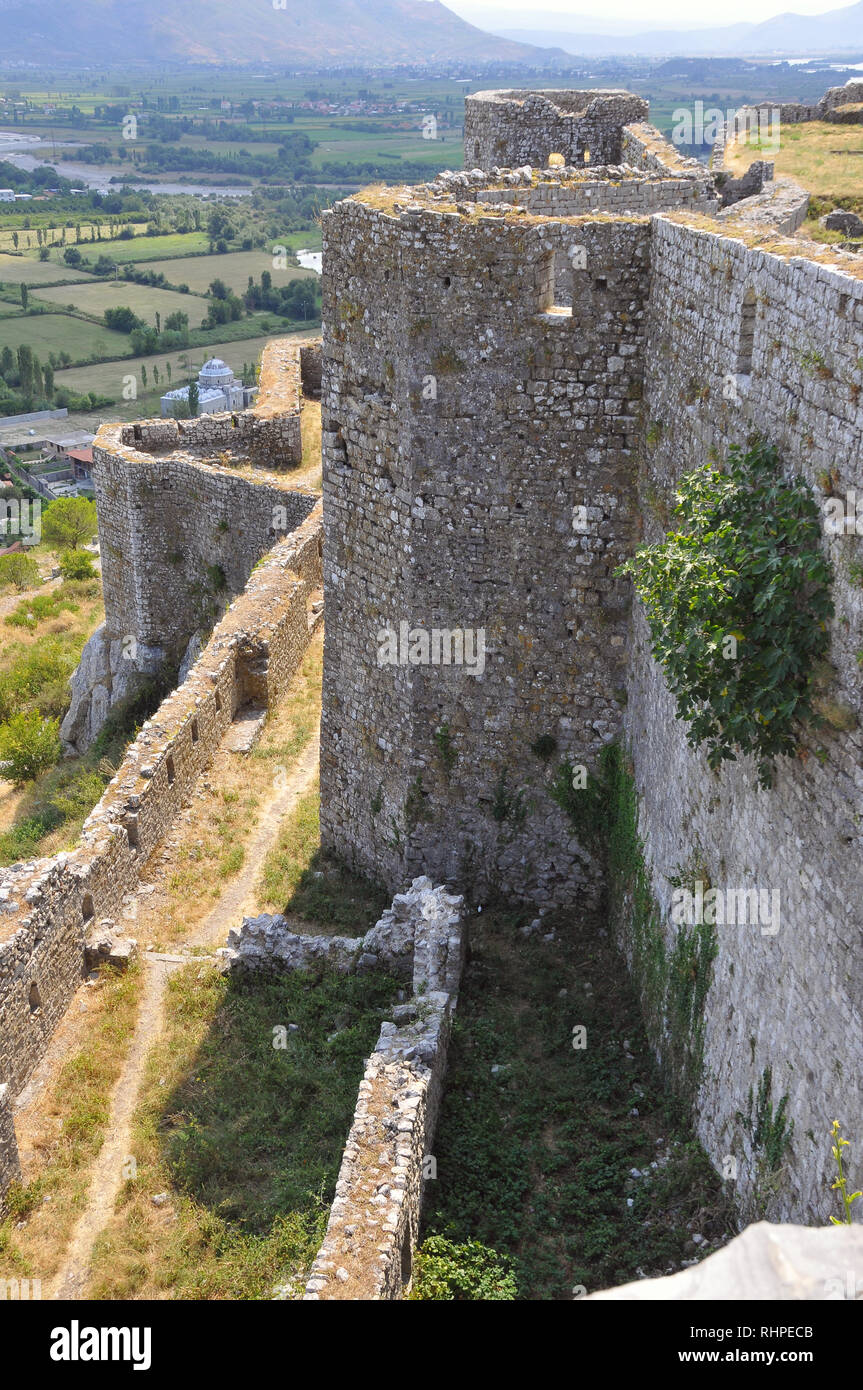 Rozafa fortress hi-res stock photography and images - Alamy