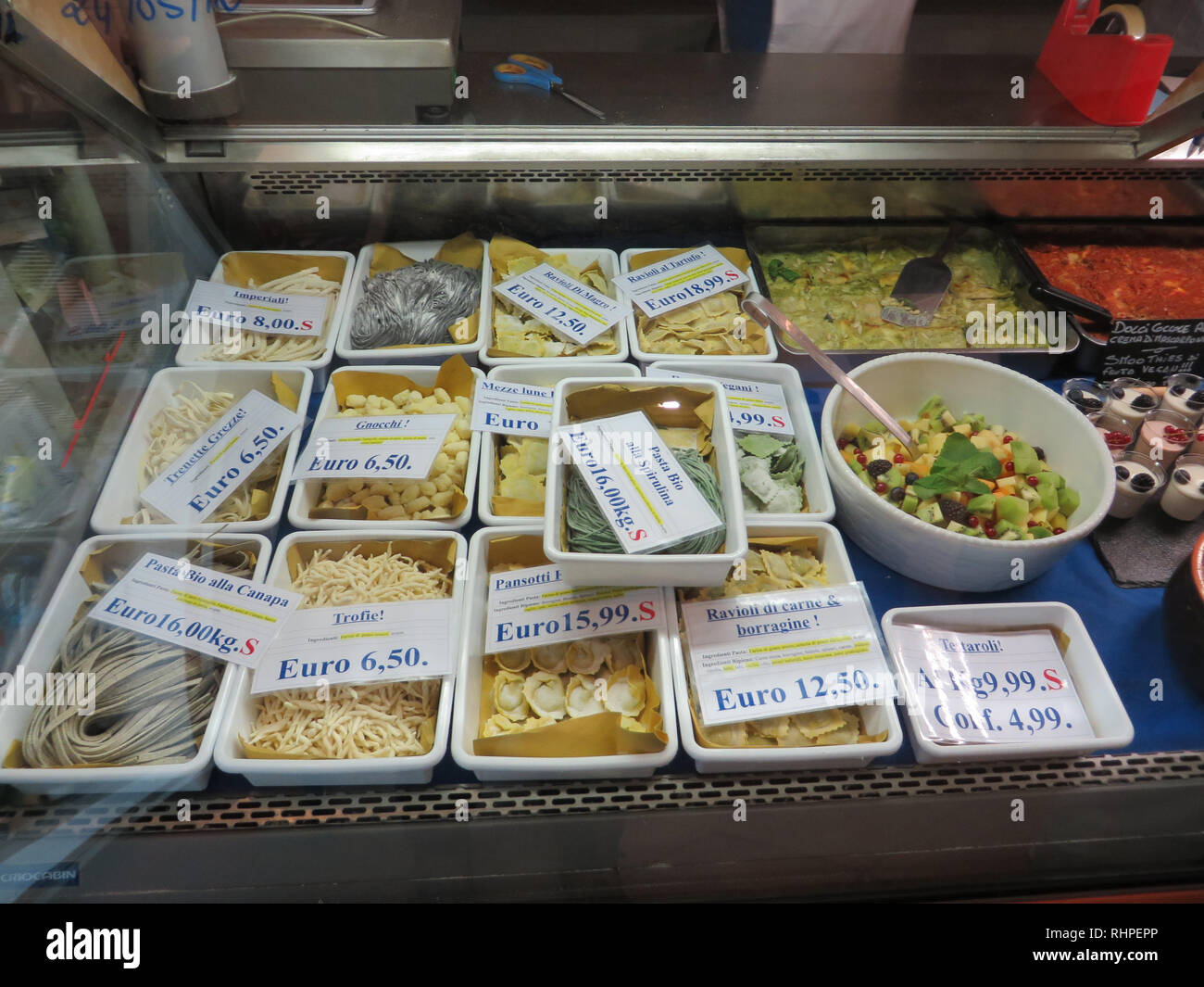 Pasta for sale hi-res stock photography and images - Alamy