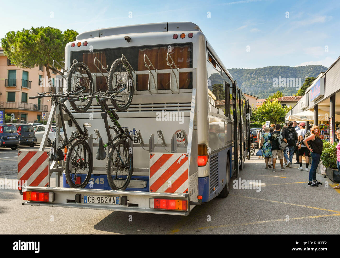 Bus carrying bicycle hi-res stock photography and images - Alamy