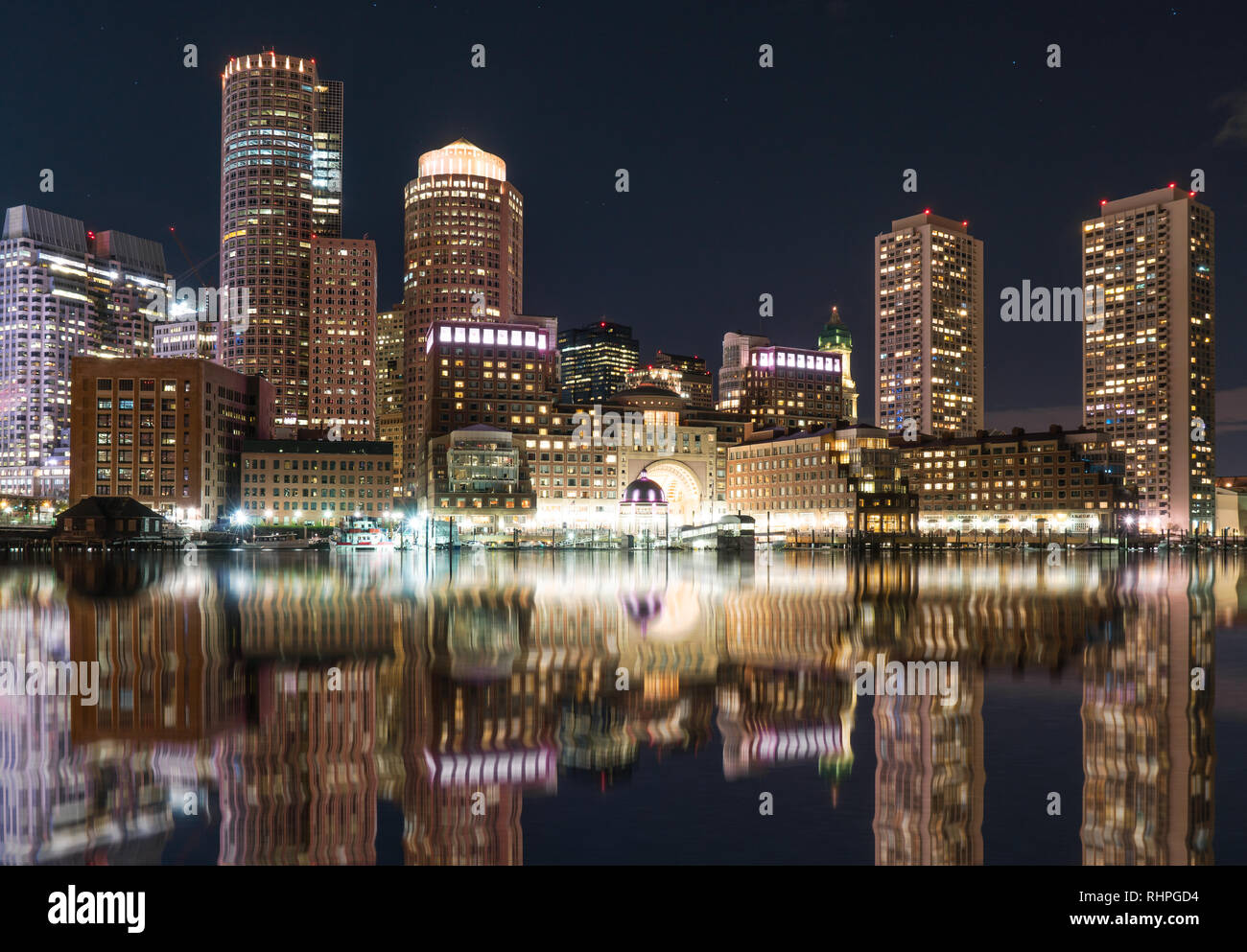 Boston city skyline night hi-res stock photography and images - Alamy