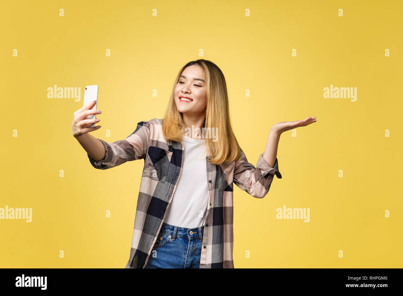 Pretty Girl Take A Self Portrait With Her Smart Phone Asian Girl
