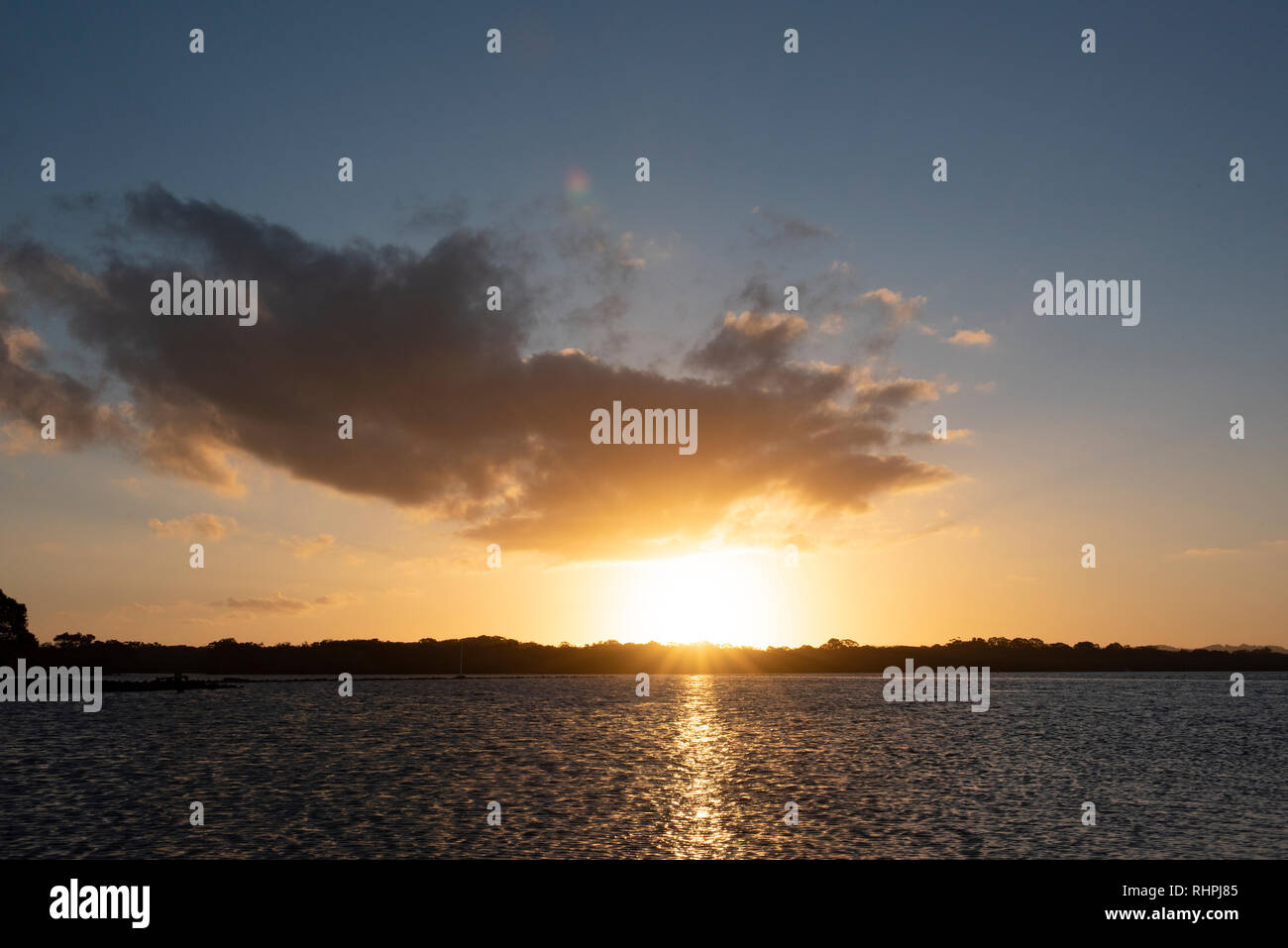 Sunset over the Richmond River, South Ballina, New South Wales ...