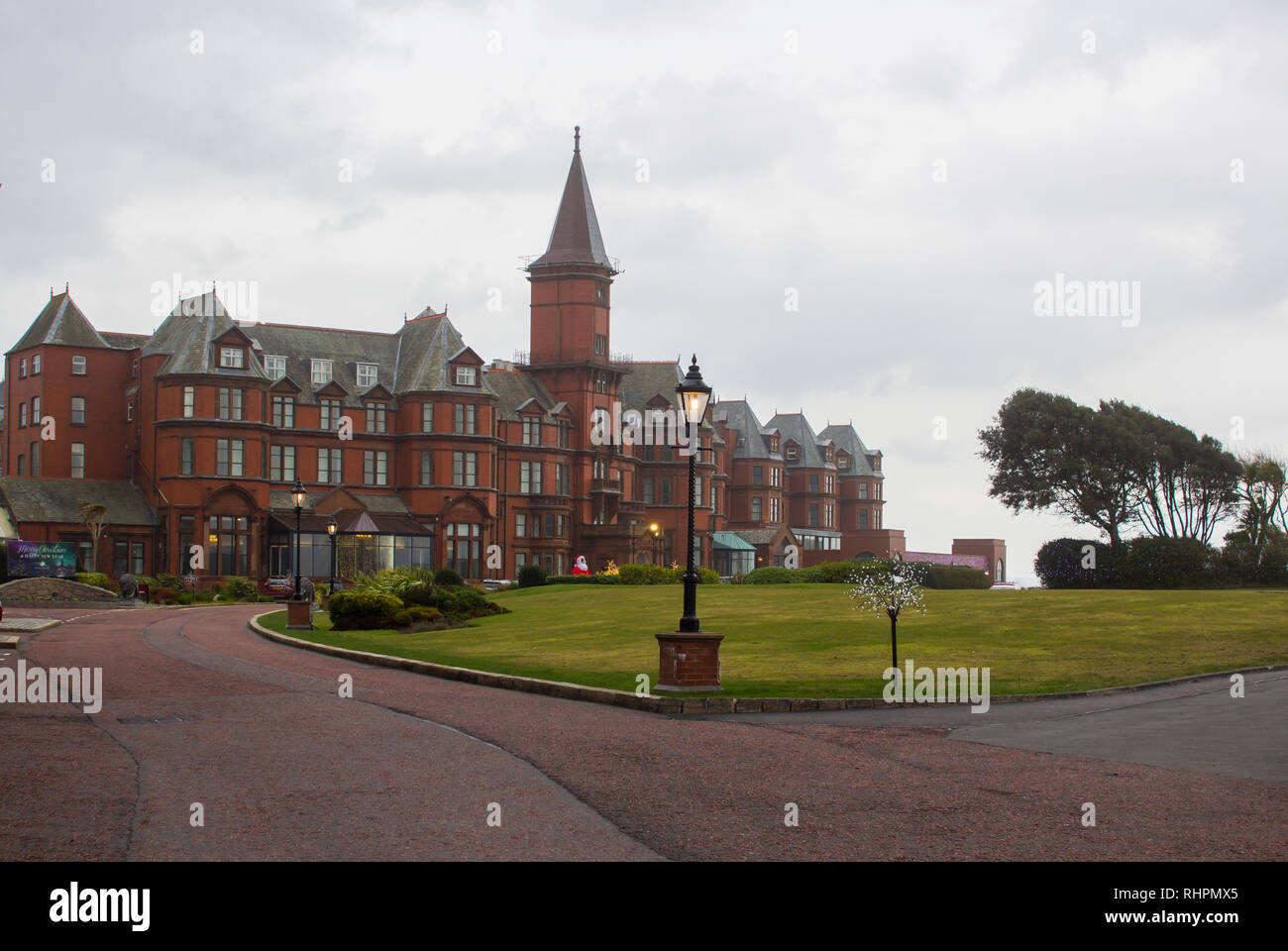Hand hotel in red brick building hi-res stock photography and images ...