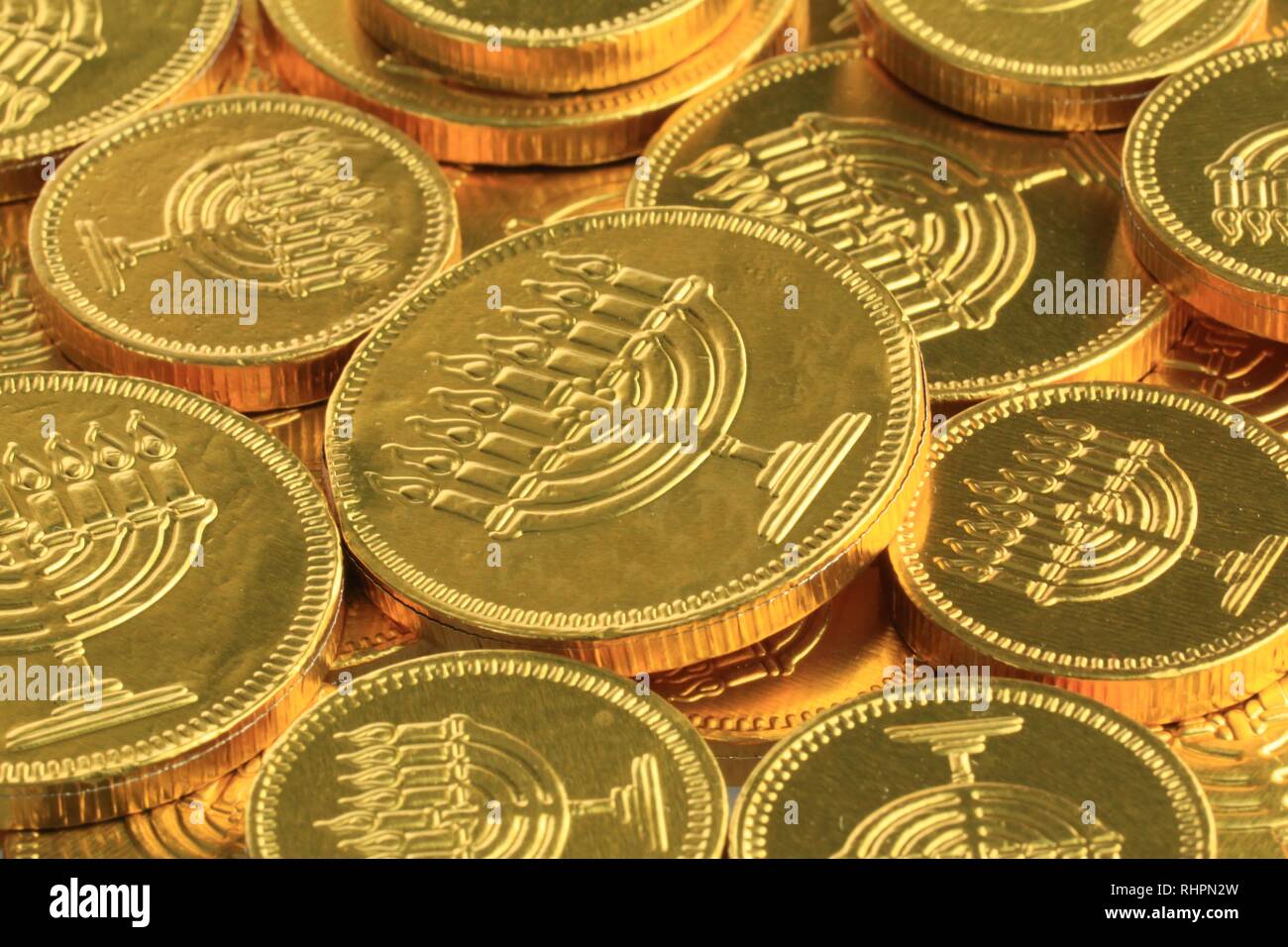 Traditional Jewish gold coins Stock Photo - Alamy