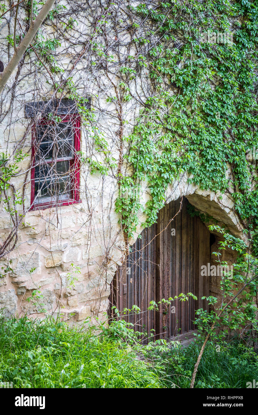 Old mill door hi-res stock photography and images - Alamy