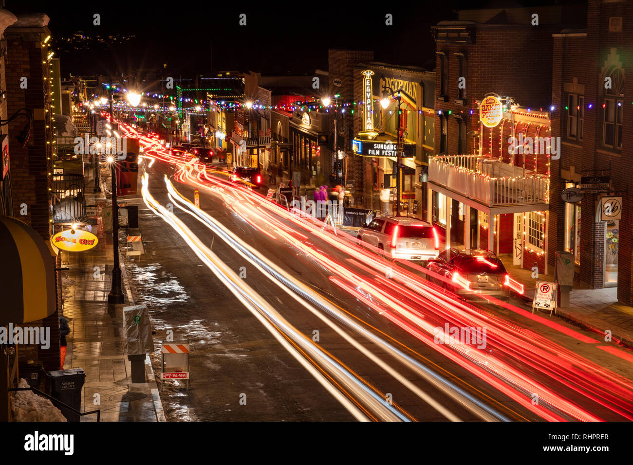 Illuminated park street hi-res stock photography and images - Alamy