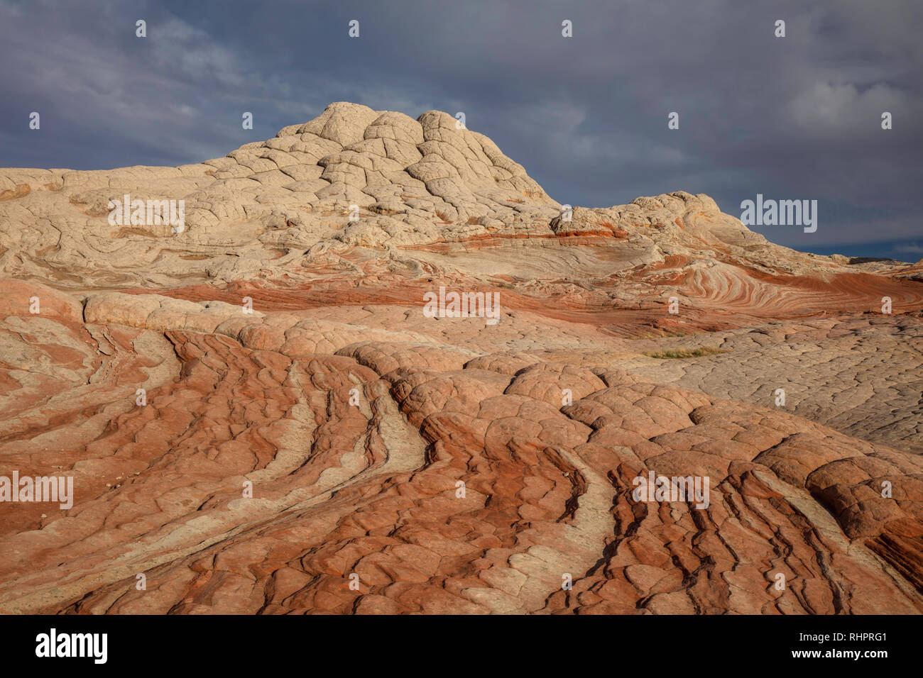 Striped rocks hi-res stock photography and images - Alamy