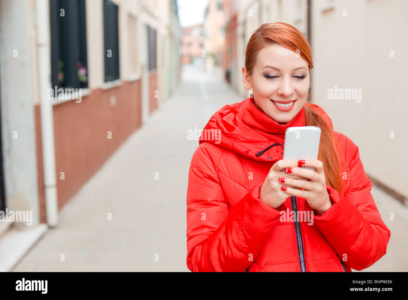 Tourist using internet Stock Photo - Alamy