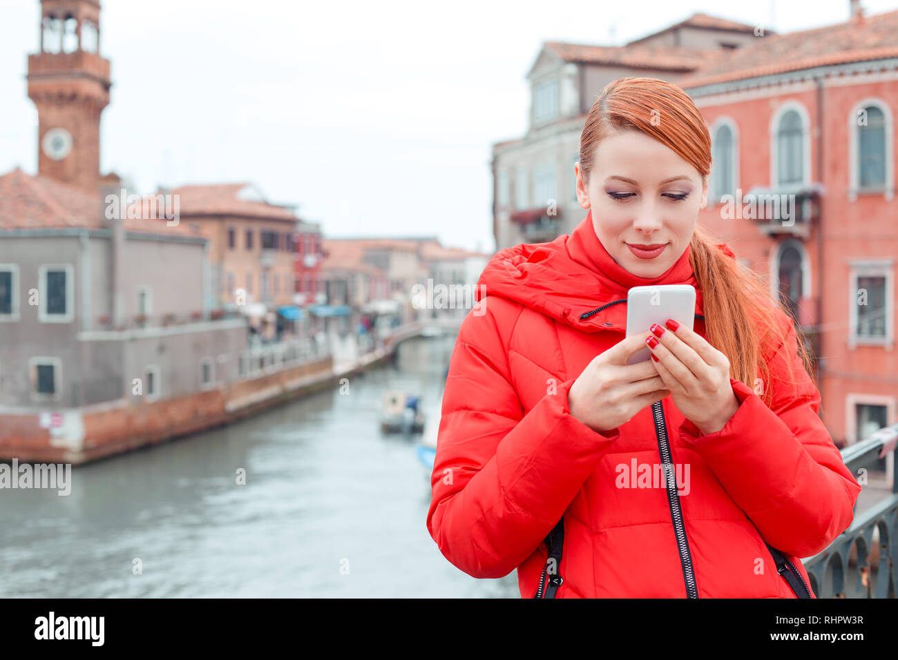 Cute smiling latina hi-res stock photography and images - Alamy