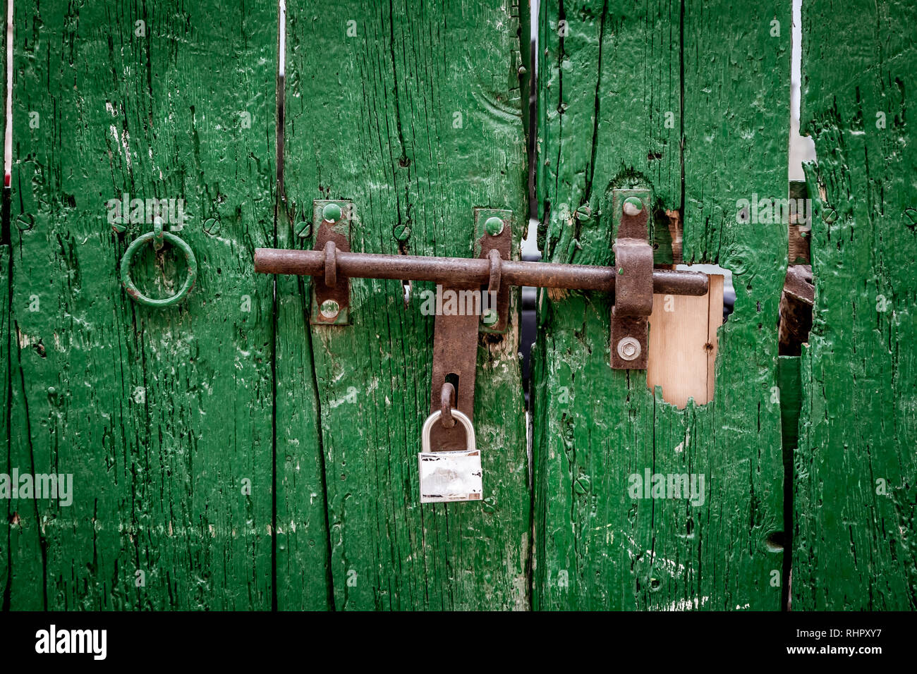 Green lock hi-res stock photography and images - Alamy