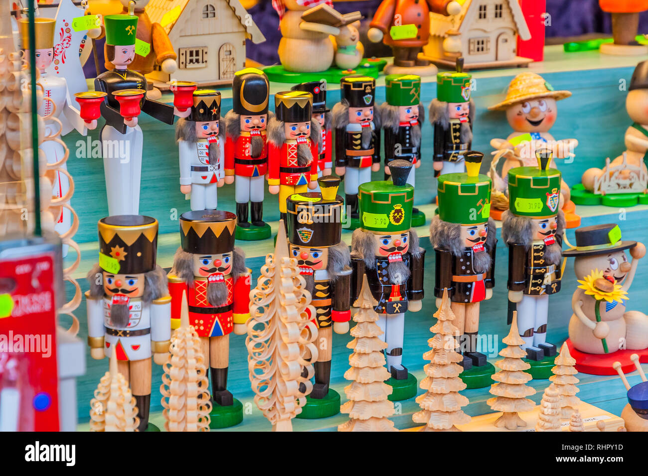 Christmas stand hi-res stock photography and images - Alamy