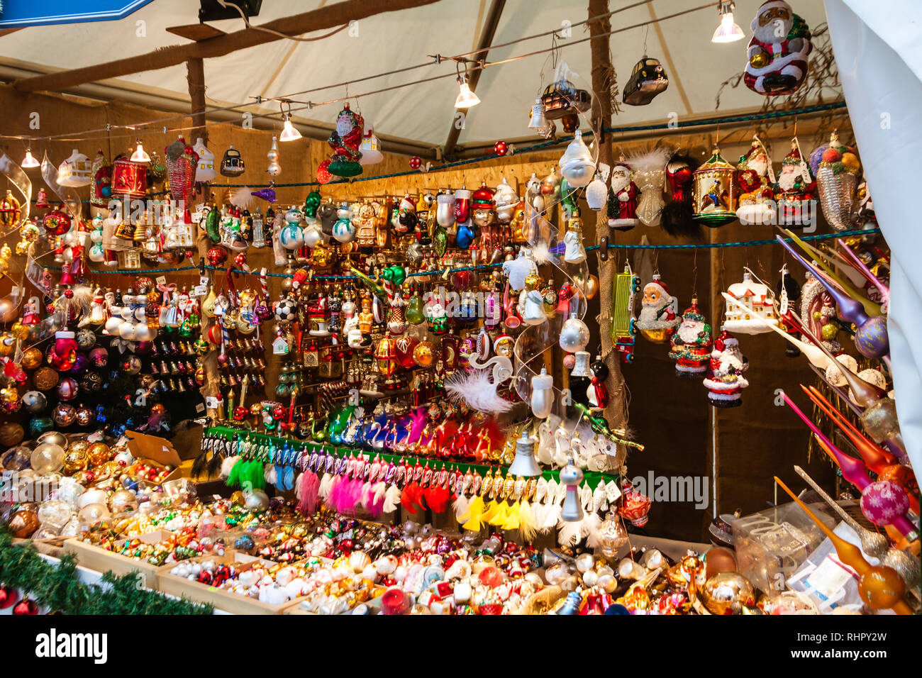 Christmas stand hi-res stock photography and images - Alamy