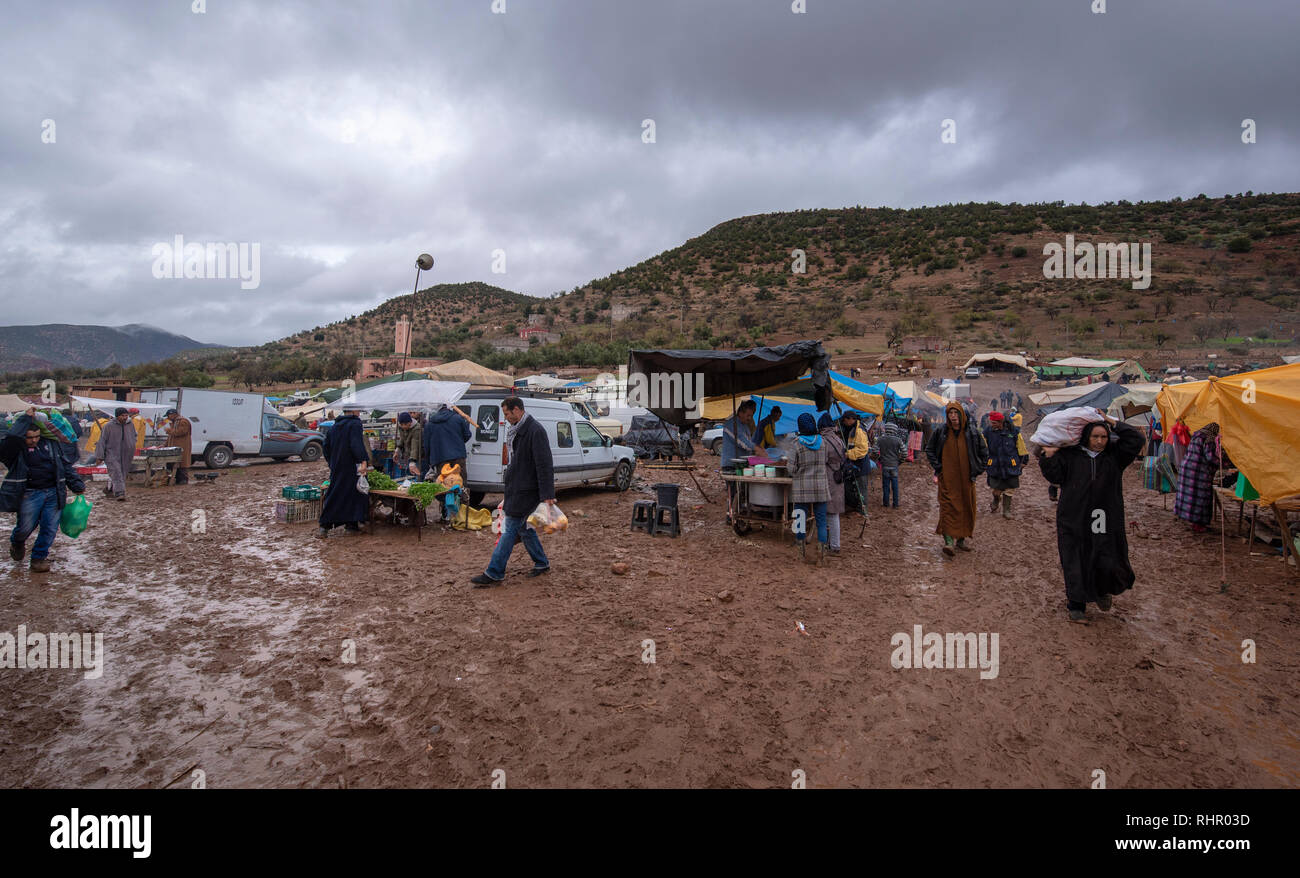 View of a weekly Berber souk market bazaar held in the countryside in ...