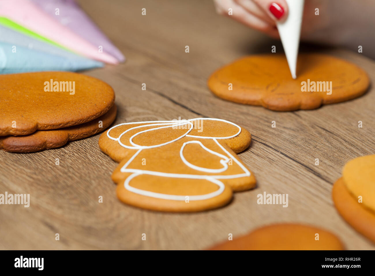 baking, draw on baking, patterns process close up Stock Photo - Alamy