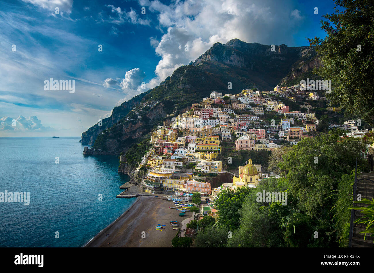 Beautiful view of the colorful houses and Mediterranean Sea in Positano ...