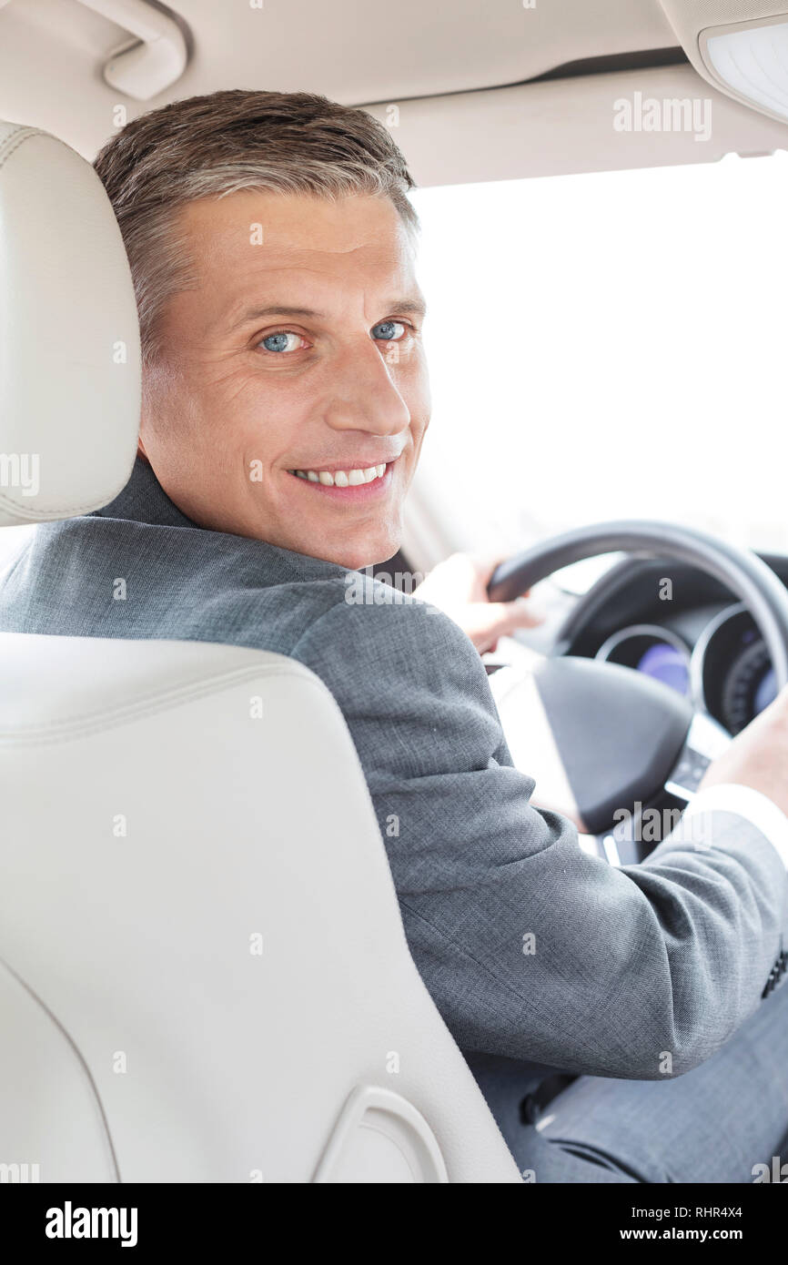 Person smiling while driving hi-res stock photography and images - Alamy