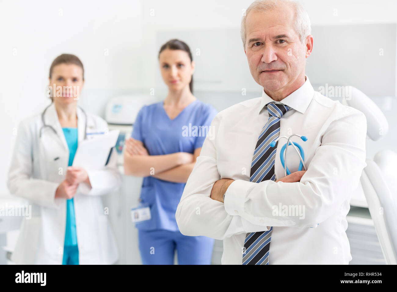 Women at medical clinic hi-res stock photography and images - Alamy