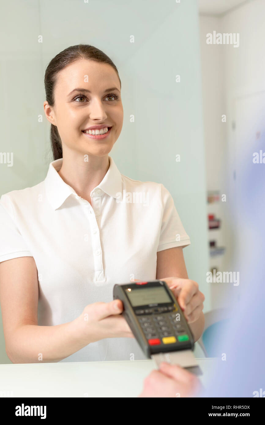 Checkout counter hi-res stock photography and images - Alamy